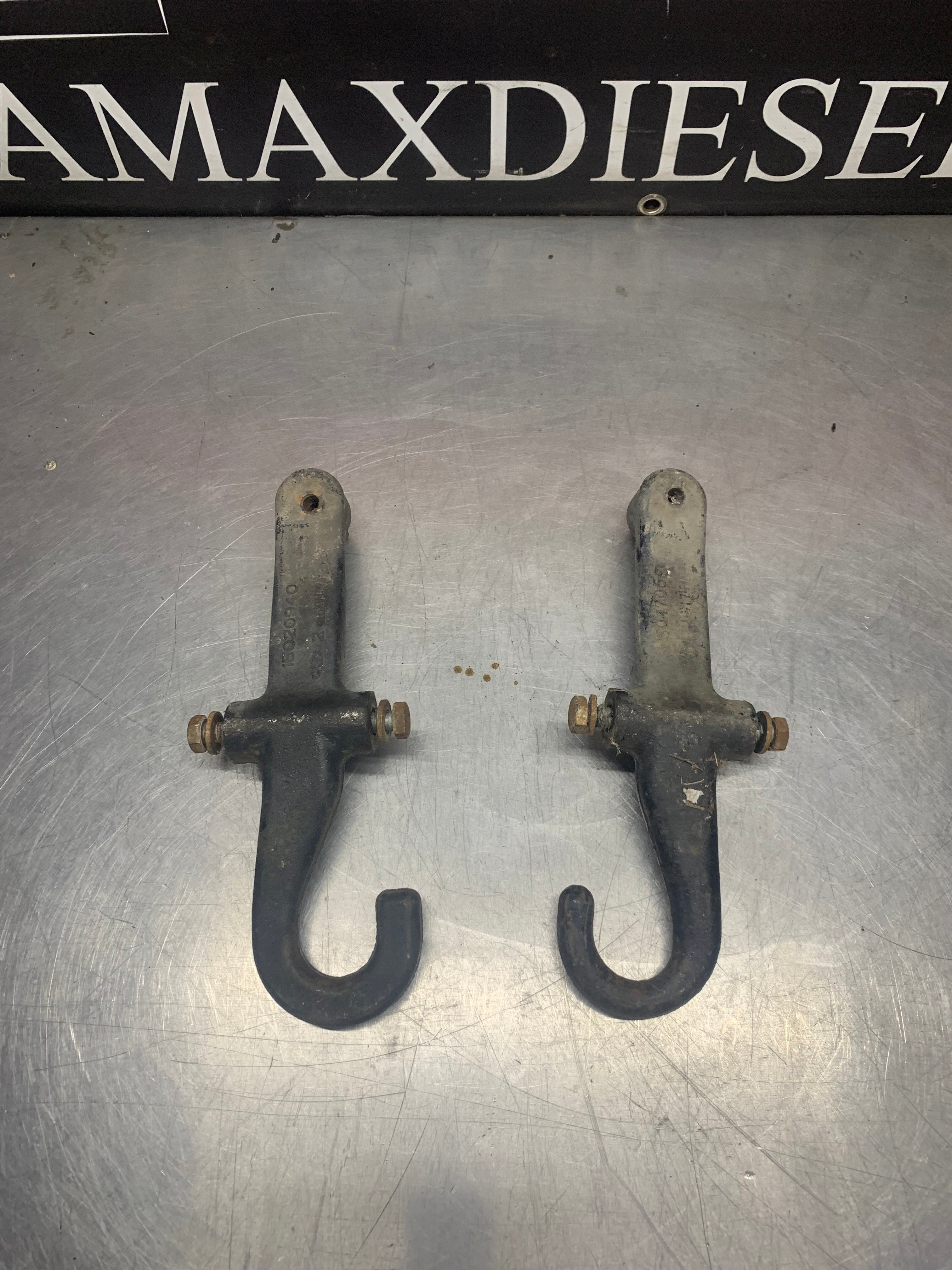 OEM Tow Hook Set – Duramax Diesel Salvage